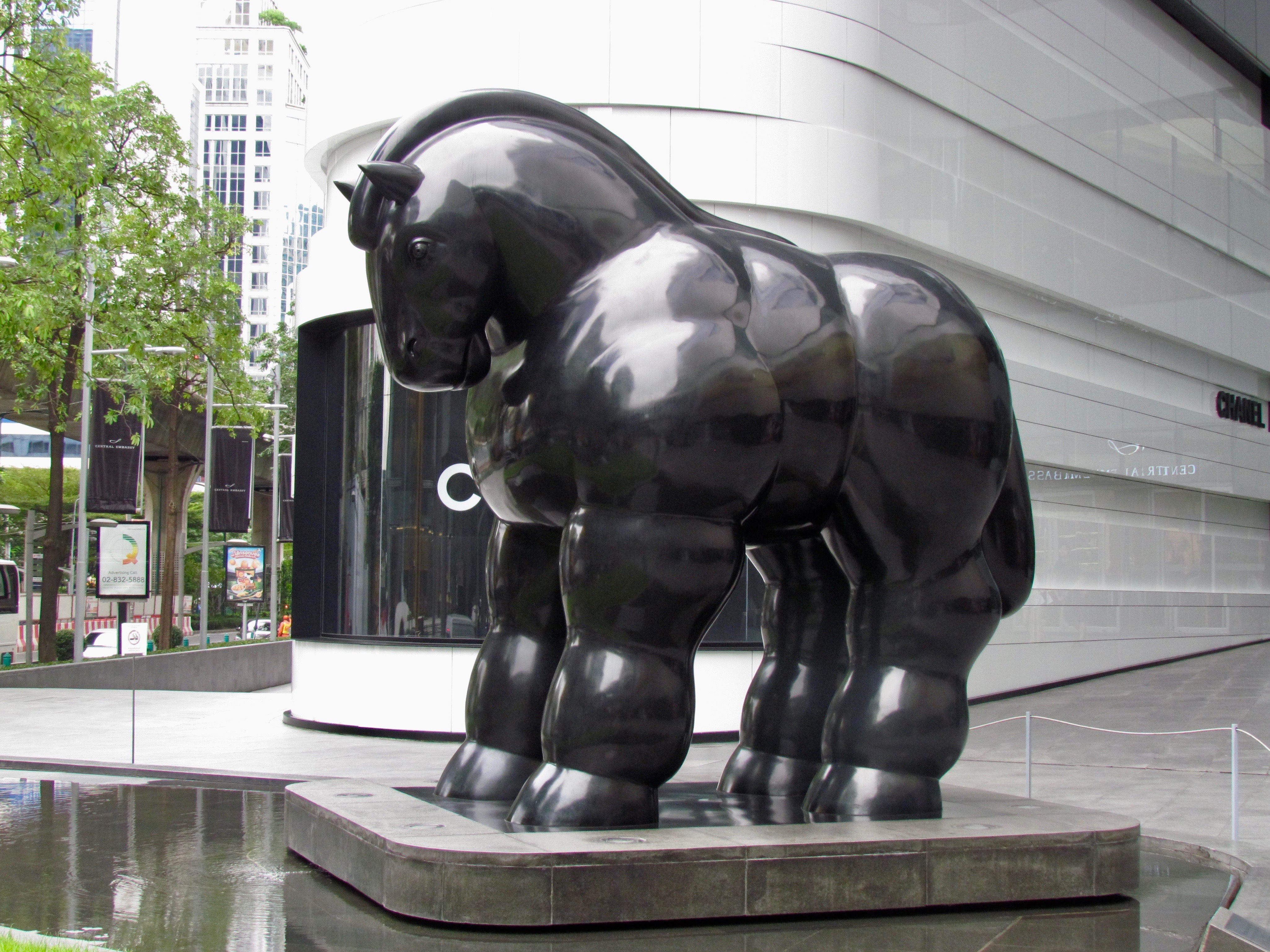 Monumental Horse, Fernando Botero (b 1932). Created 2006-2010 ...